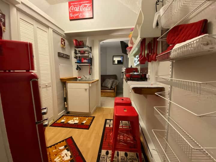 Pint-sized Haven: Near Downtown Knoxville & Ut - Knoxville, TN