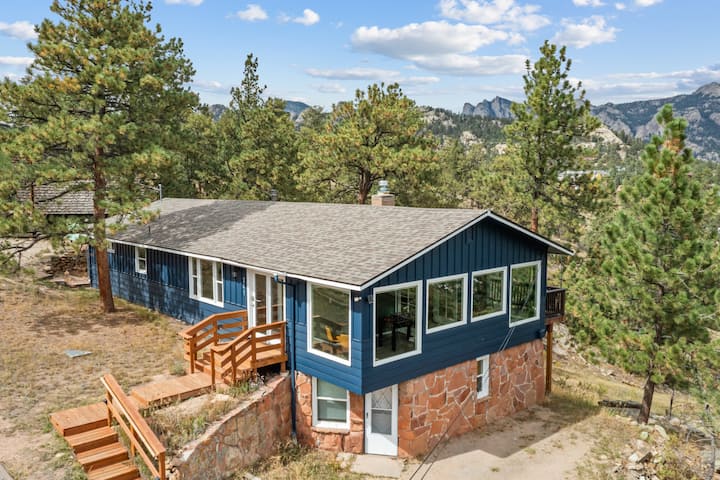 Rocky Mountain Overlook | Views! | King | Walk2twn - Estes Park, CO