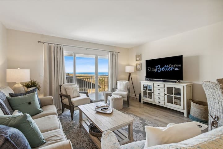 Waves Whisper: Your Coastal Condo Retreat - Fernandina Beach, FL