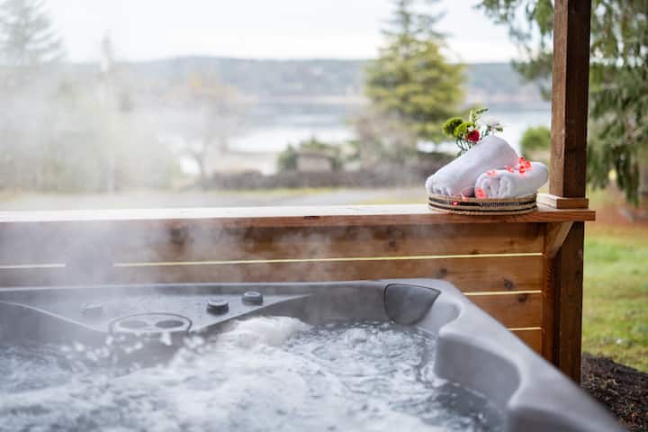 Cottage On The Bay- Beach, Dock, Kayaks - 7 Cedars Sequim Casino