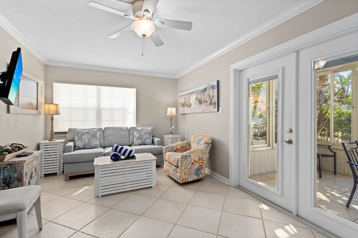 Large Studio On Gulf! Cabana Beach Club #5b Longbo - Longboat Key, FL