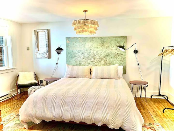 Lakeside Winter Retreat – Cozy Studio On Main St! - Lake Placid, NY