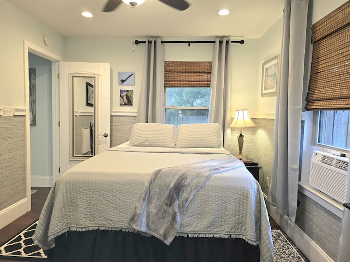 Sweet Suite 3 Mi To Pcola Beach - Pensacola