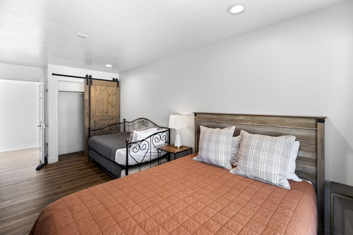 Queen-famille-sdb Privée Avec Douche-vue Sur Monta - Bryce Canyon City, UT