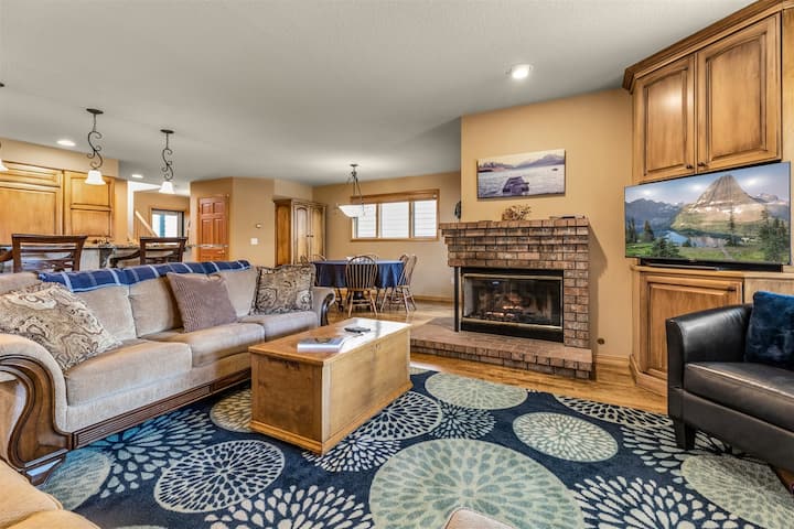 Welcome To Mountain Harbor #148, Lakehouse Luxe - City Beach, MT