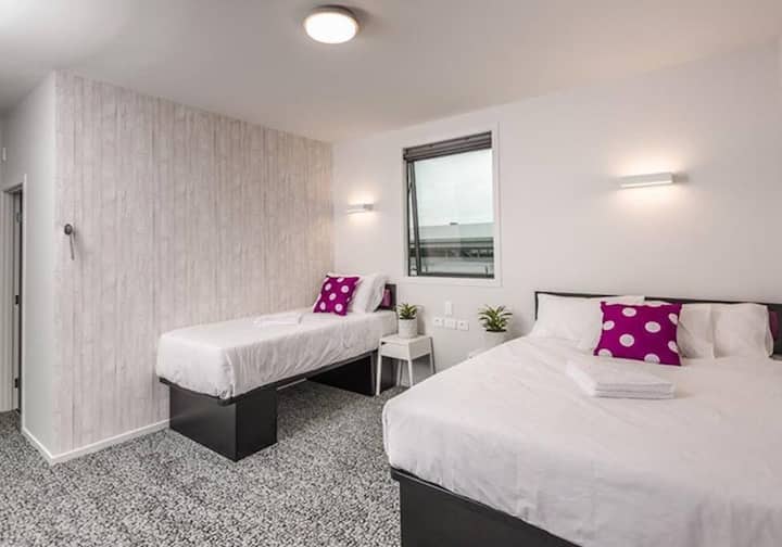 Lylo Ensuite Family Room - Christchurch