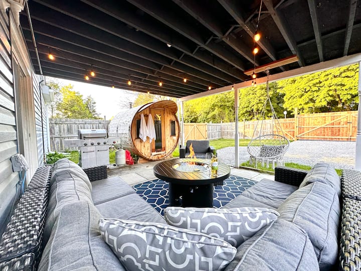 Insta-worthy Beach House | Serene Backyard, Sauna - Niagara-on-the-Lake