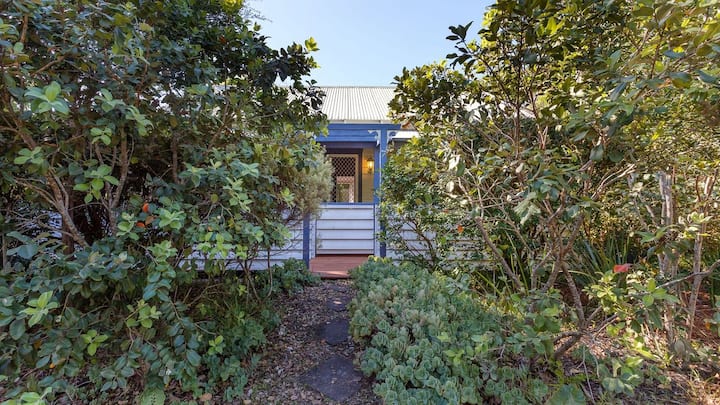 Witt’s Oasis | 2 Traditional Tea Gardens Cottages - Port Stephens