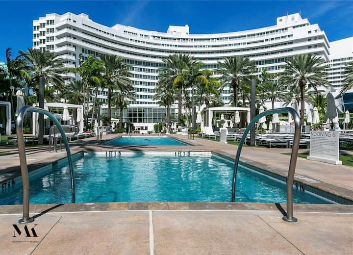 Fontainebleau Resort|balcony W/ Ocean + Bay View - South Beach, FL