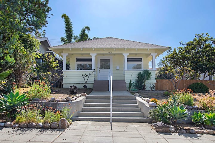 Cozy 2 Bed 1 Bath Bungalow! - San Diego, CA