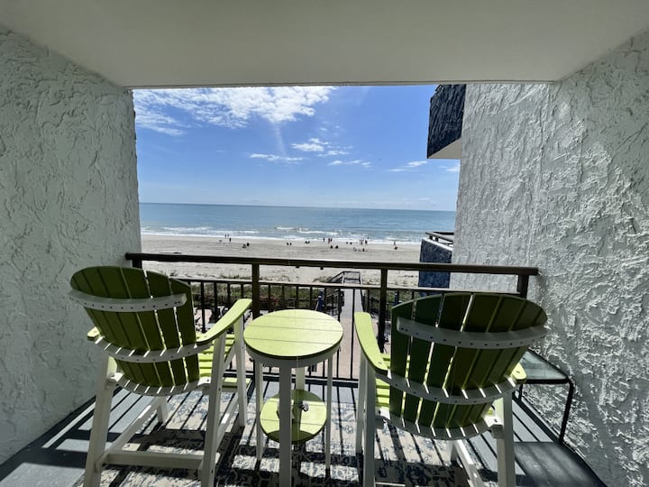 Beautiful, Bright Oceanfront 1bd Condo - Myrtle Beach, SC