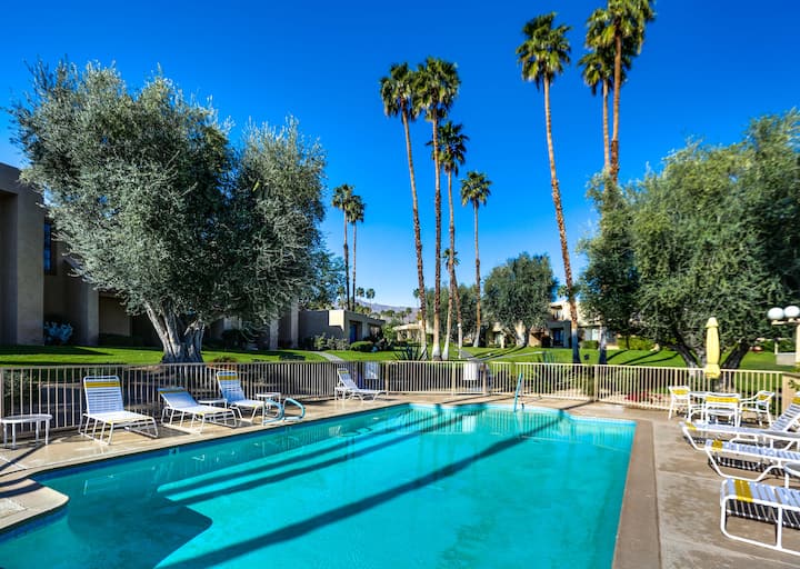 2br Getaway At Corsican Villas, Palm Desert - Palm Desert, CA