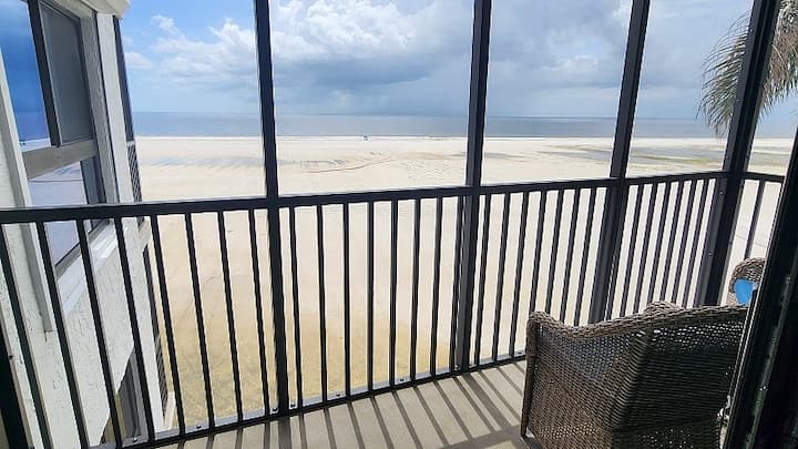 Beachfront Island Winds Condo Vacation Rental On T - Fort Myers Beach, FL