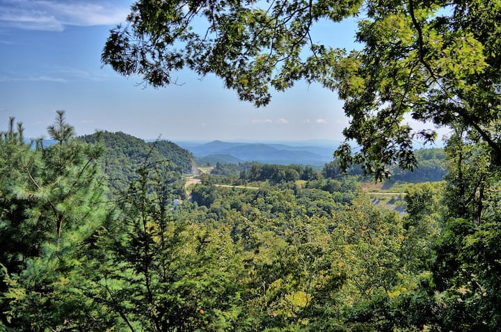 Blowing Rock Skies-blowing Rock, Nc - Blowing Rock, NC