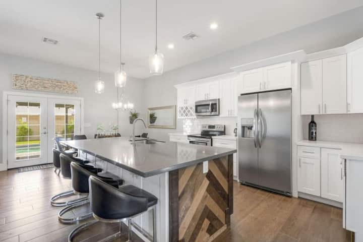 New Remodel In Old Town W/ Heated Pool - Scottsdale, AZ
