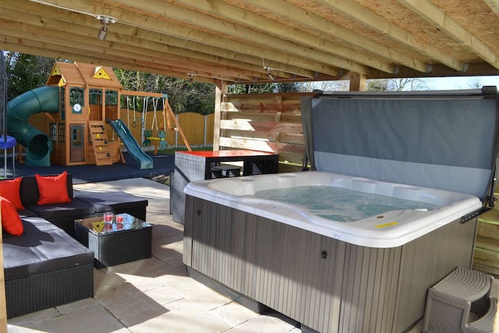 Hyfryd Le, Reduced Occupancy Offer - Wales