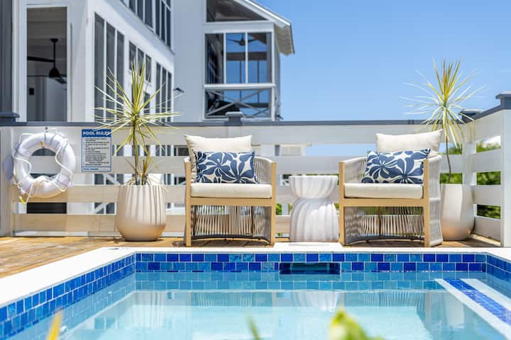 Paradise Cottage &The Pool Club @ Mahogany Bay! - Belize