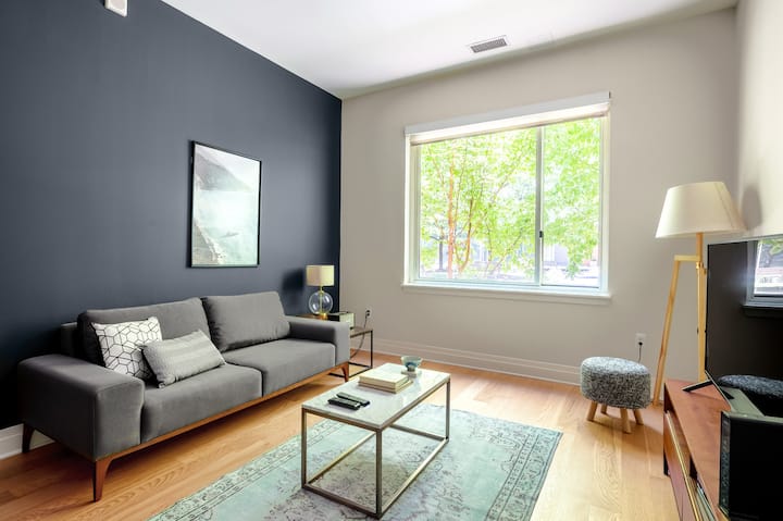 Mod Foggy Bottom 1br W/ Gym, Pool, Nr. Rock Creek Park, By Blueground - Arlington, VA