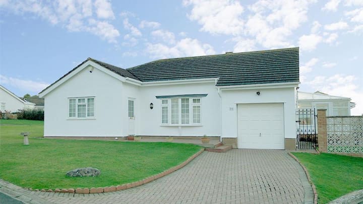 Marie-lyn, Hillside Holiday Home In Llandudno - Llandudno