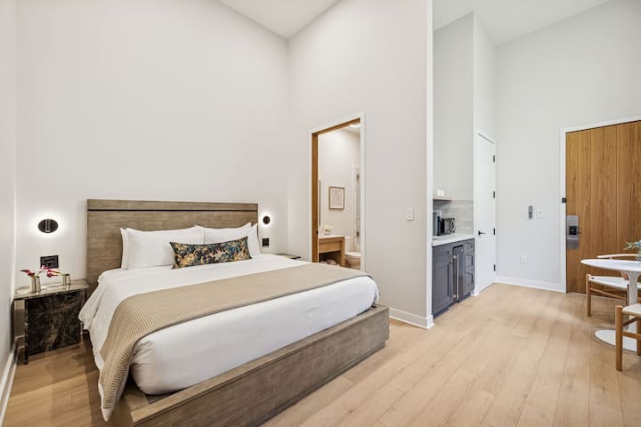 Casa Castillo Studio 1 - Santa Bárbara, CA