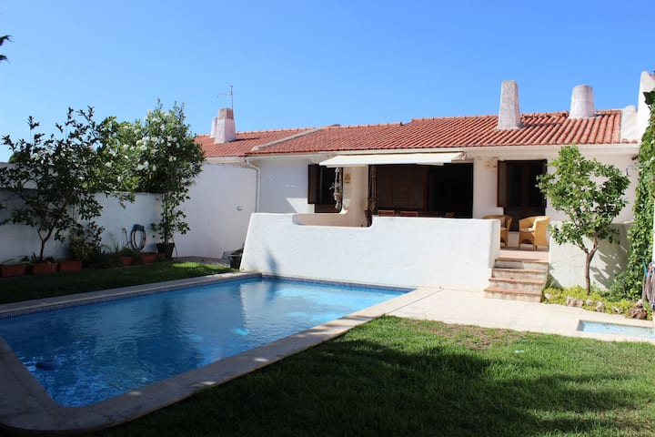 Villa Monte Da Vinha - Private Pool & Bbq - Quarteira