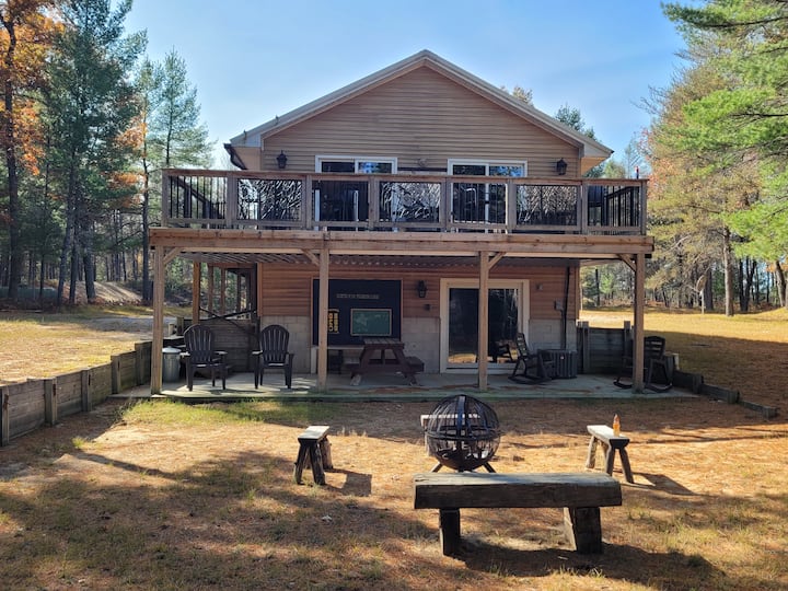 Hazel's Goose Creek Lodge - Private Riverfront! - Grayling, MI