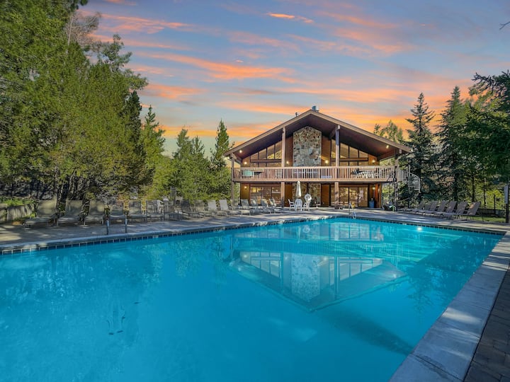 Canyons Village Condomountain Viewspools & More - Snowbird, UT