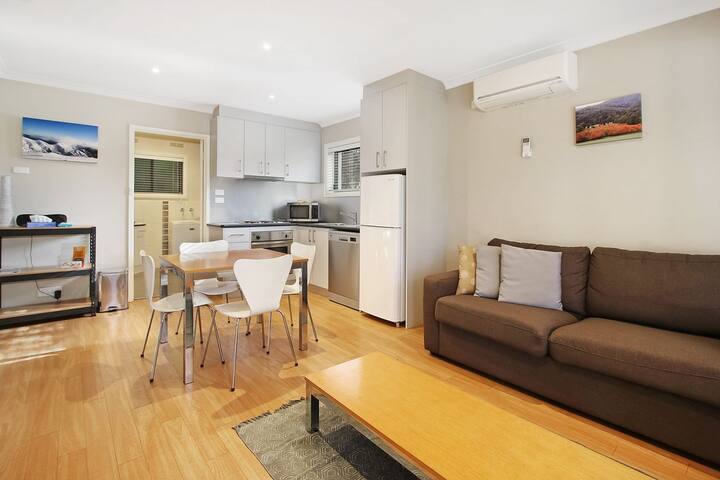 Grevillea Gardens Unit 8 - Porepunkah