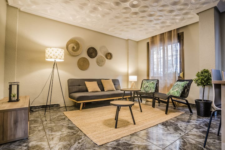 Loira Villa Andorra: Confort En Zona Universitaria - Saragozza