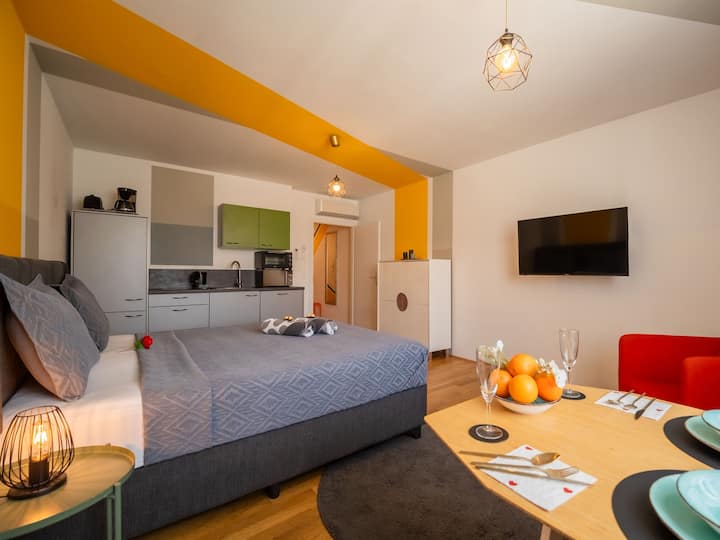 Backpacker Apartment Naschmarkt - Bécs