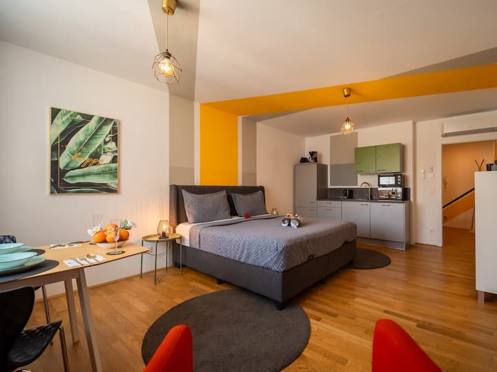 Cozy Studio · Naschmarkt & U4 · Self Check-in - Wien