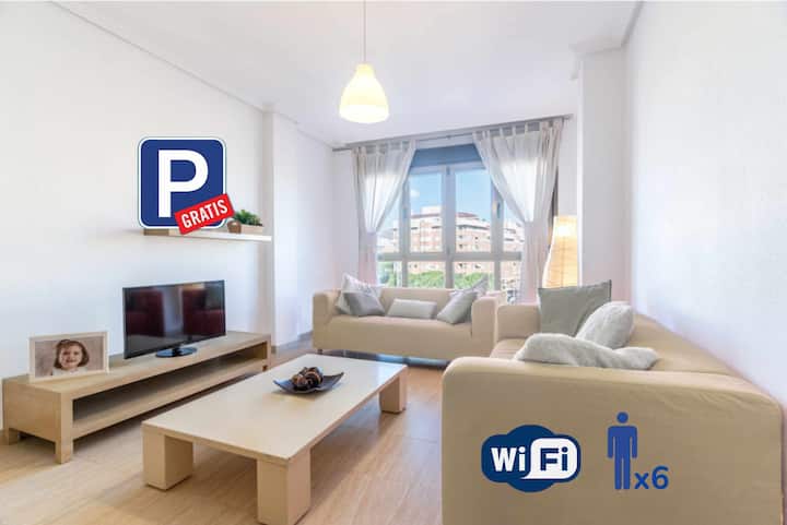 Appartement De 3 Chambres, Place De Parking Privée Et Gratuite. - Almería