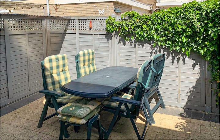 Pet Friendly Home In Egmond Aan Zee - Egmond aan Zee