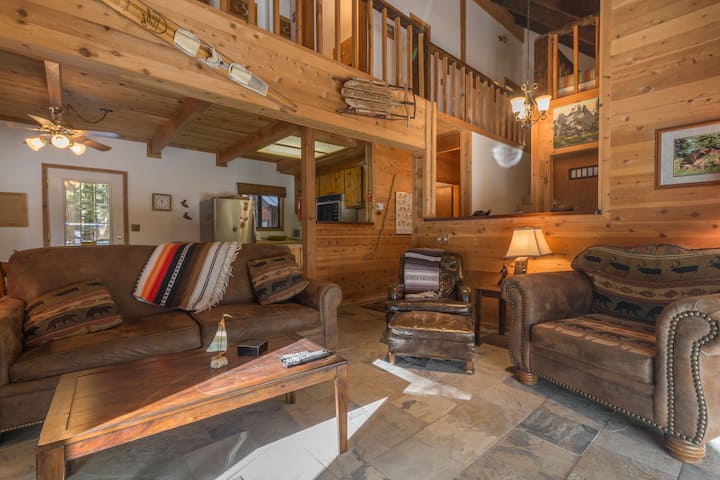 Black Bear Cabin In Homewood - Walk To Lake - Lake Tahoe
