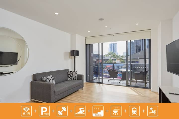 Cozy 2-bedrooms Apartment In Surfers Paradise - Surfers Paradise