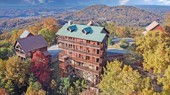 Panoramic View - Suite 3 - The "Gameroom" Suite - Great Smoky Mountains National Park