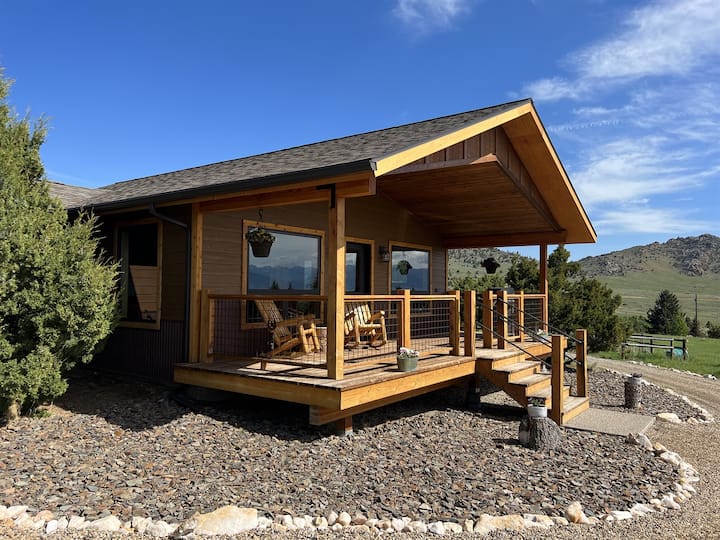 Little Juniper Cabin - Ennis, MT