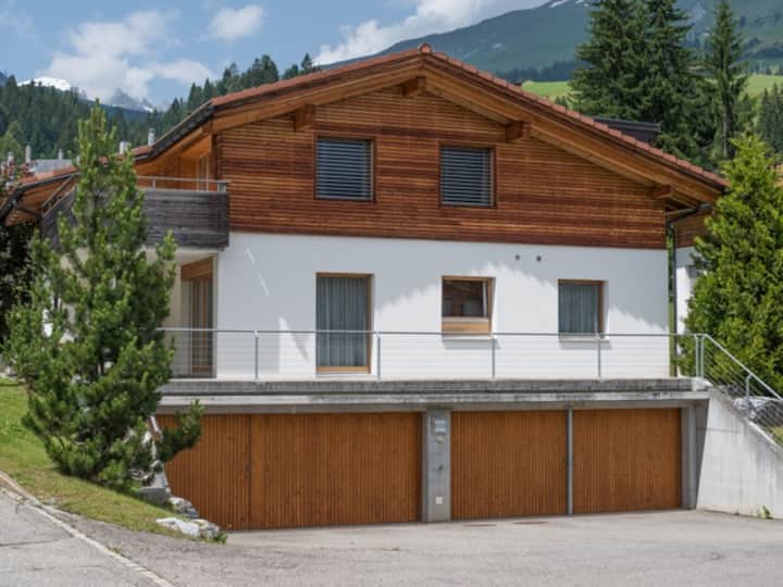 Edelweiss Ferienwohnung, Mira Neiv, (Flims Dorf), - Flims