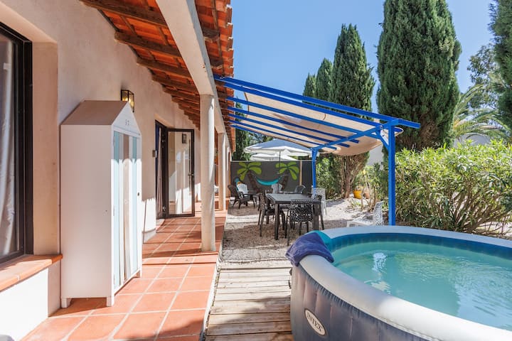Charmante Maison/ Extérieur Privé/ Plage à 500m - Hyères
