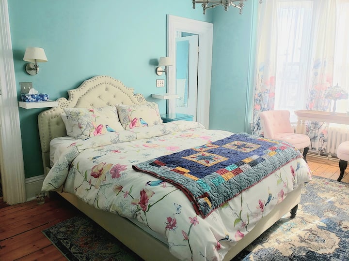 Jellybean Row, Queen Bed- Jetted Tub- Narrows View - 聖約翰