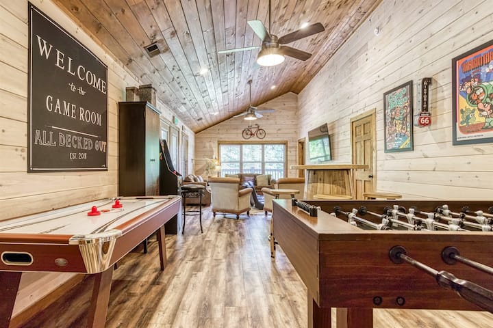 Dollywood 3 Mi Pkwy 1 Mi Sleeps 24 Game Rm/hot Tub - Tennessee
