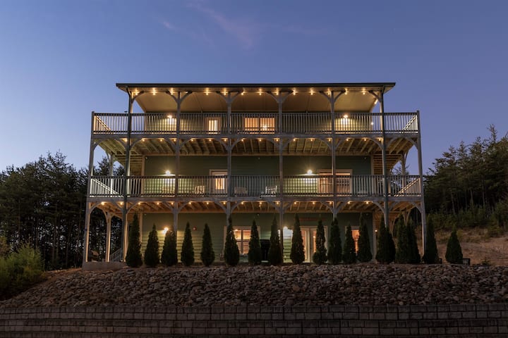 Great For Groups! Sleeps 24, 6br Dollywood 3 King Beds Theater Game Rm/hot Tub - Tennessee