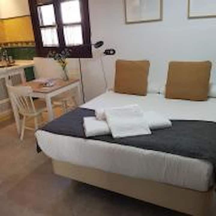 Double Studio With Double Bed - Córdoba