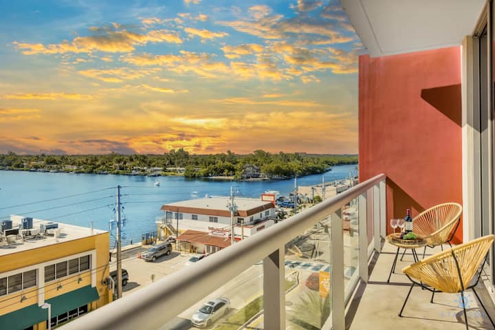 Hollywood Beach|front Bay View - Amazing Pool - Hollywood, FL