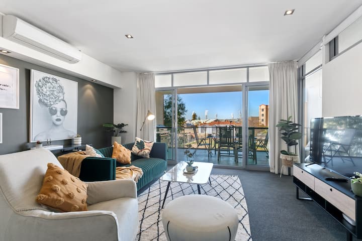 Luxe Chic 3bd Apt City Skyline Views - 잉글우드