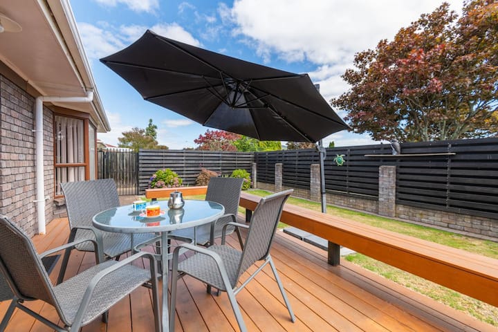 Central Hotspot | Thermally Heated Cbd Fringe - New Zealand