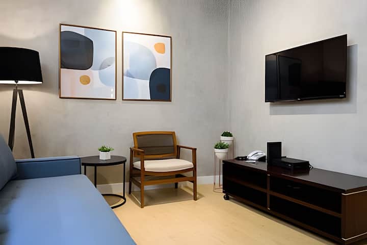 “Flat” Em Copacabana (Quadra Praia) - Copacabana