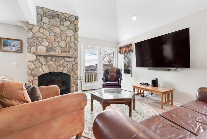 Locke Mountain O-1 - Sunday River Townhouse - Newry, ME