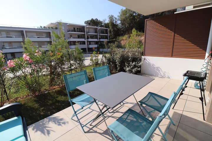 Studio Tout Confort Avec Terrasse Et Piscine - Valbonne