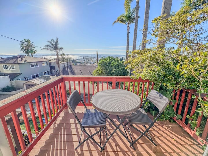 Great Views Studio Apartment Near Little Italy - Azalea - Hollywood Park - San Diego